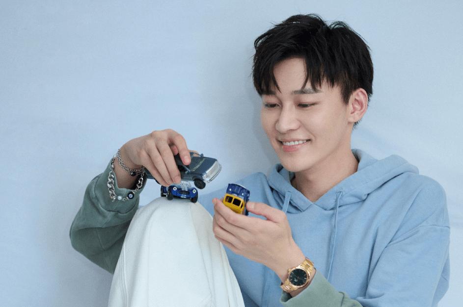 Lin Yushen's new drama is online, and Liu Yijun and his son are on the ...