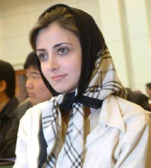 The royal princess of Dubai: sitting on a peerless face, but never ...