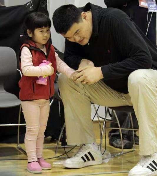 Yao Ming's daughter has grown up!The 11-year-old has reached the height ...
