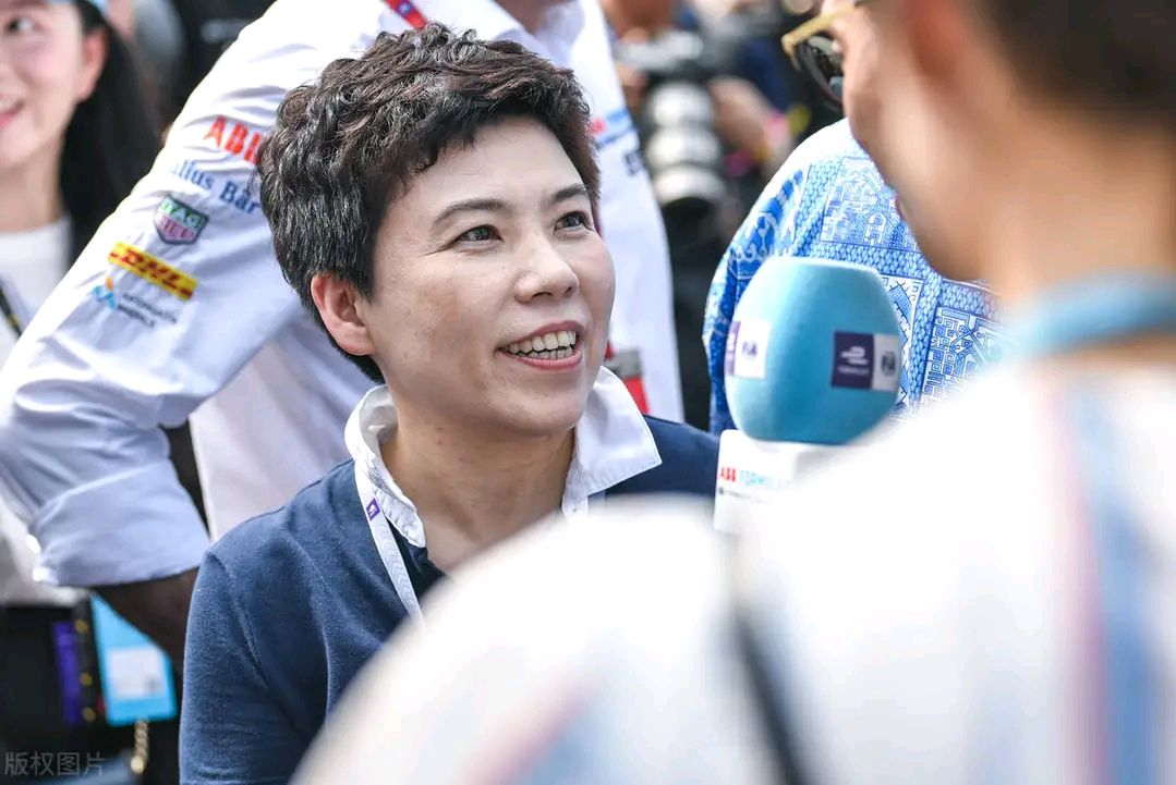 National Ping Pong lacks female coaches. Deng Yaping and Ma Lin, which ...