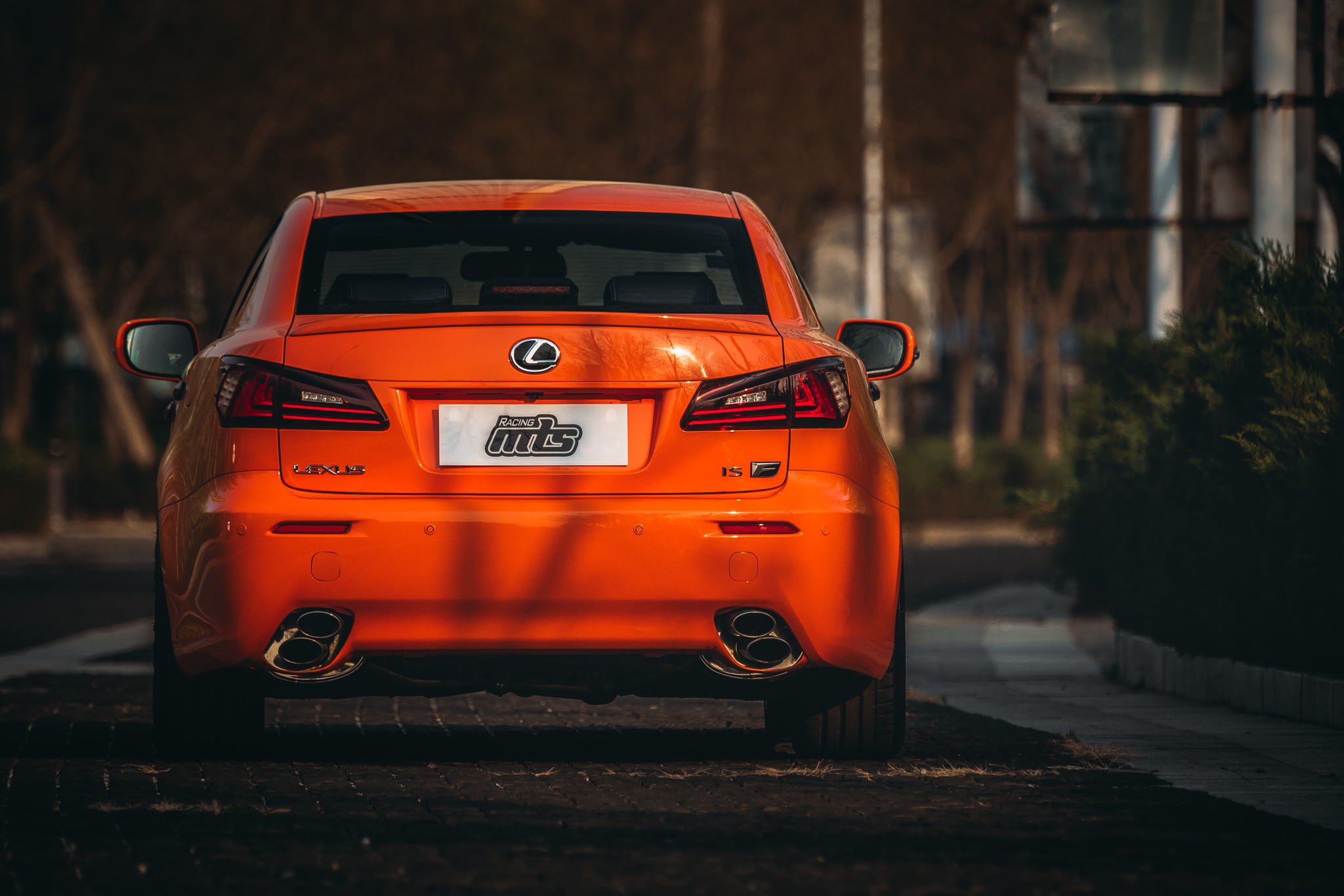 40W+ modified Lexus IS300 transplanted with V8 engine - iNEWS