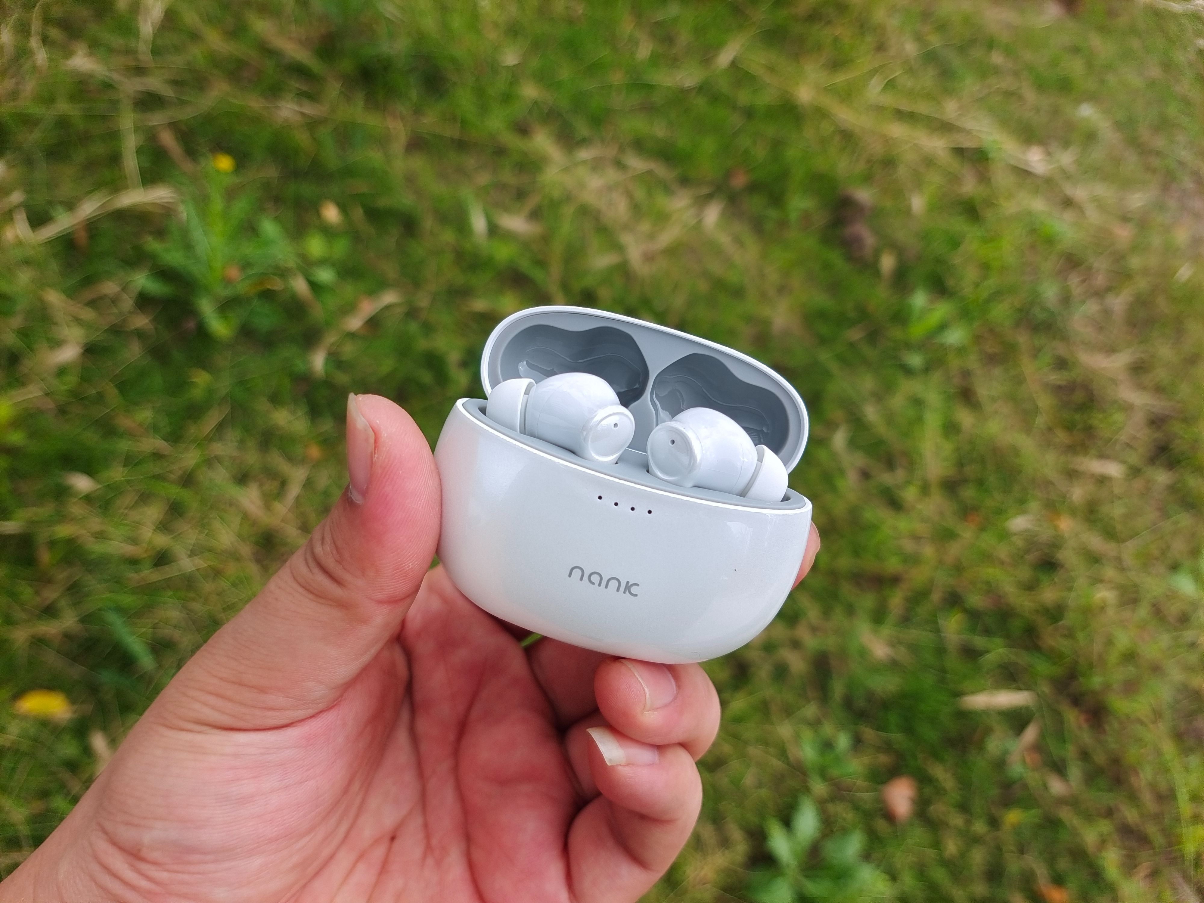 Is there a headset that makes your heart beat at a glance? The South ...
