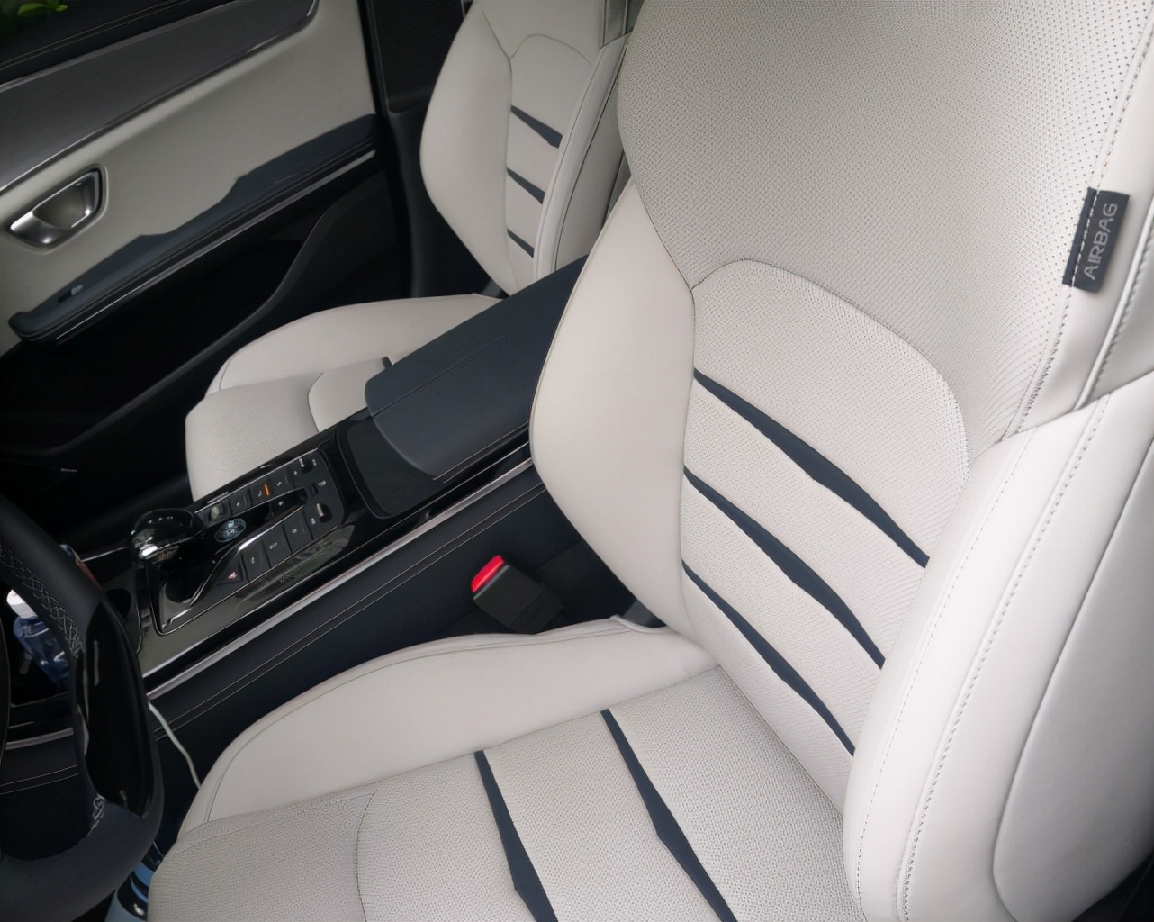 Spend 220,000 yuan to buy a BYD E9, the appearance is not inferior to ...