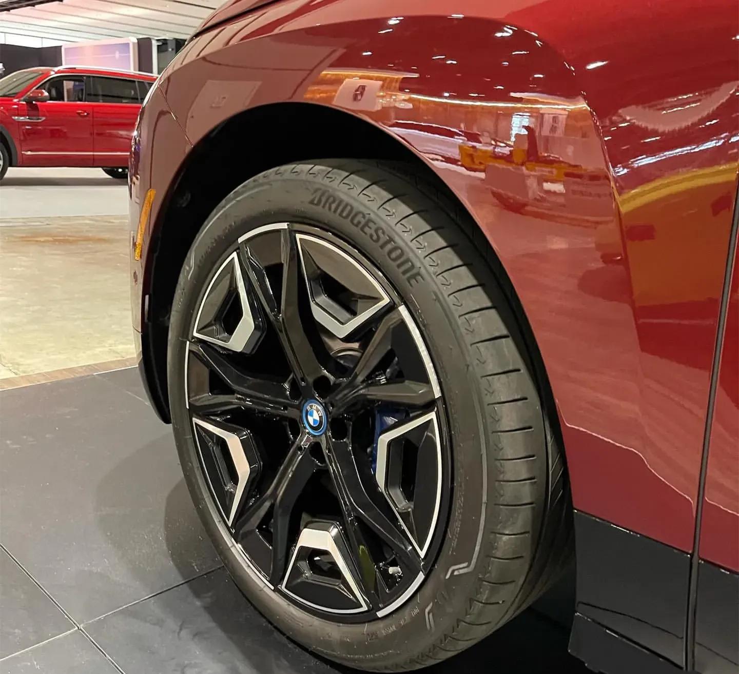 The 2022 BMW IX50 officially arrives in Hong Kong, accelerating from ...