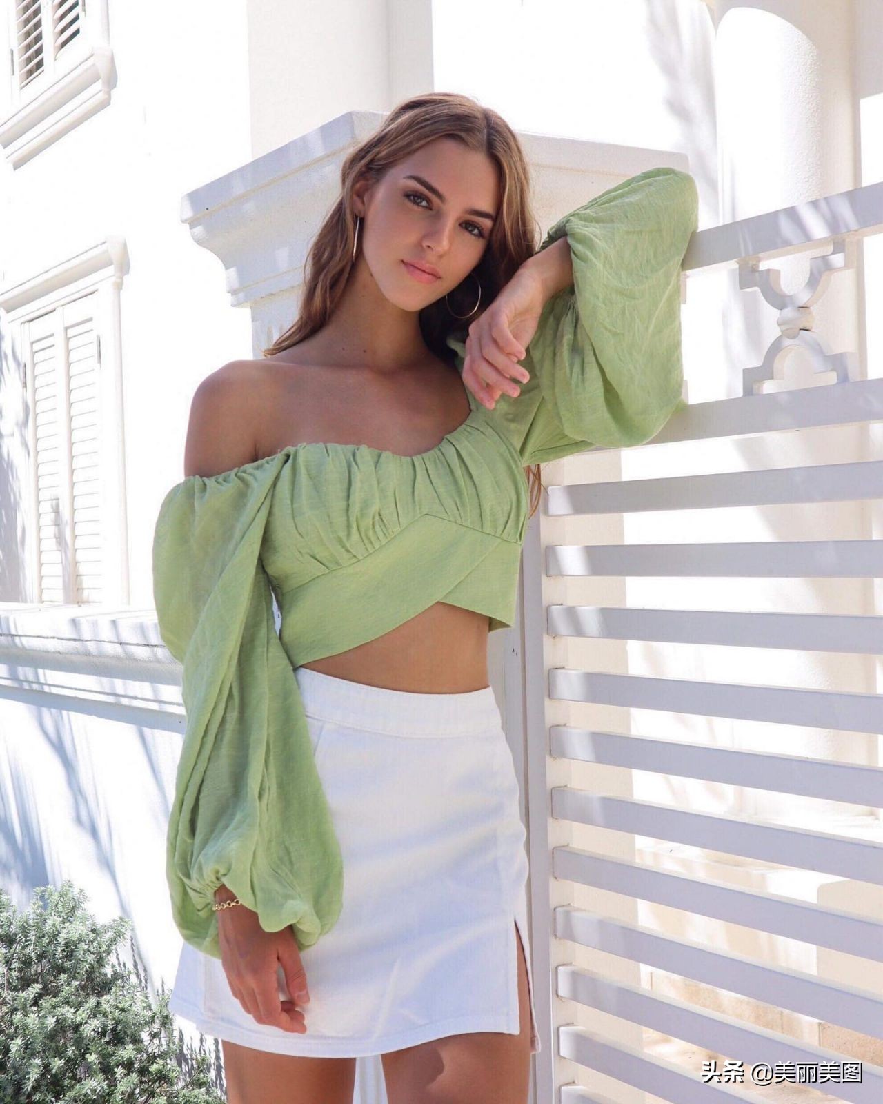 Australian model Emily Feld (Emily Feld) photo - iNEWS