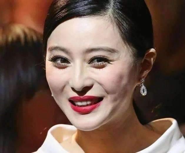 CCTV's "net celebrity filter" is here, Zhao Liying's facial features ...