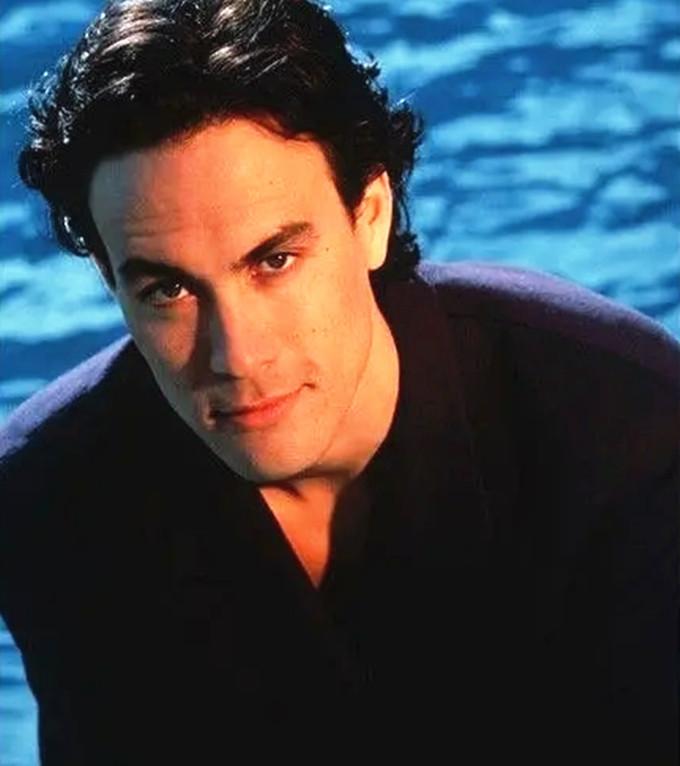 Li Xiaolong's wife birthday, the ancestors of the grandchilders, the 76-year-old temperament is ...