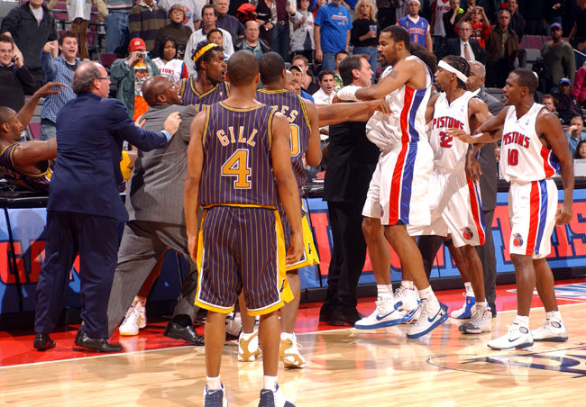 The Biggest Fight in NBA History: The Palace of Auburn Hills Incident ...