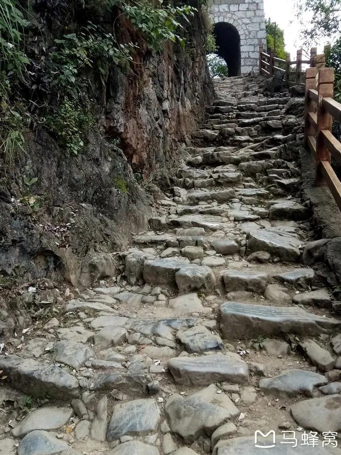 China's narrowest "first-tier city" - iNEWS