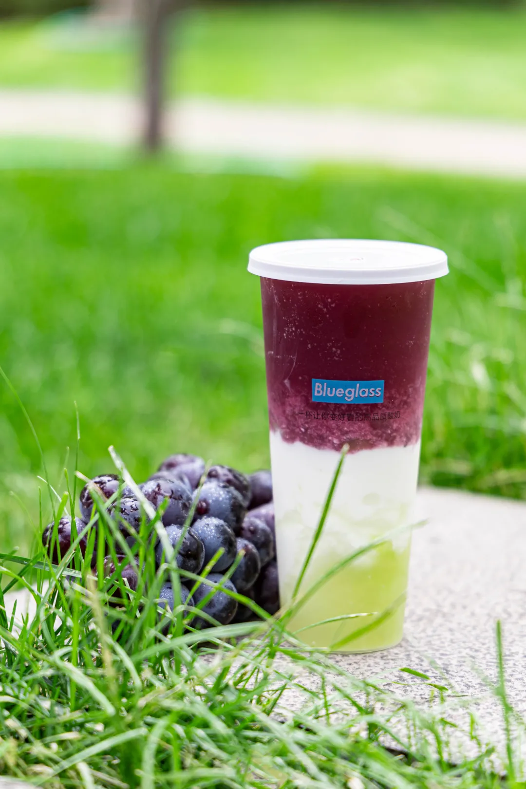Today I wear lululemon and drink Blueglass - iNEWS