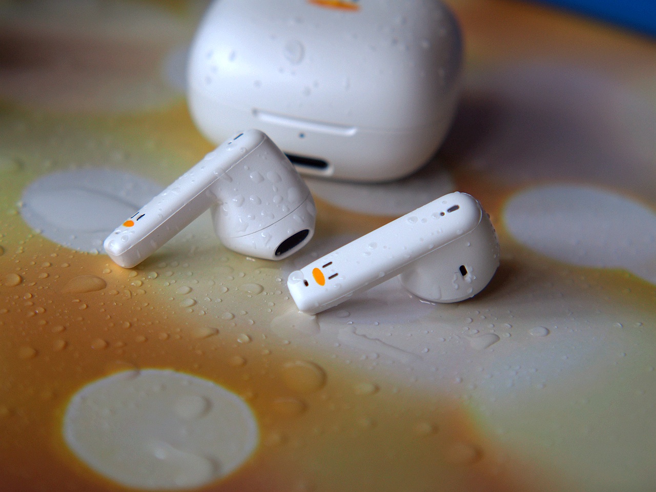 Personalized customization Liavs Weird Goose, a personalized headset ...