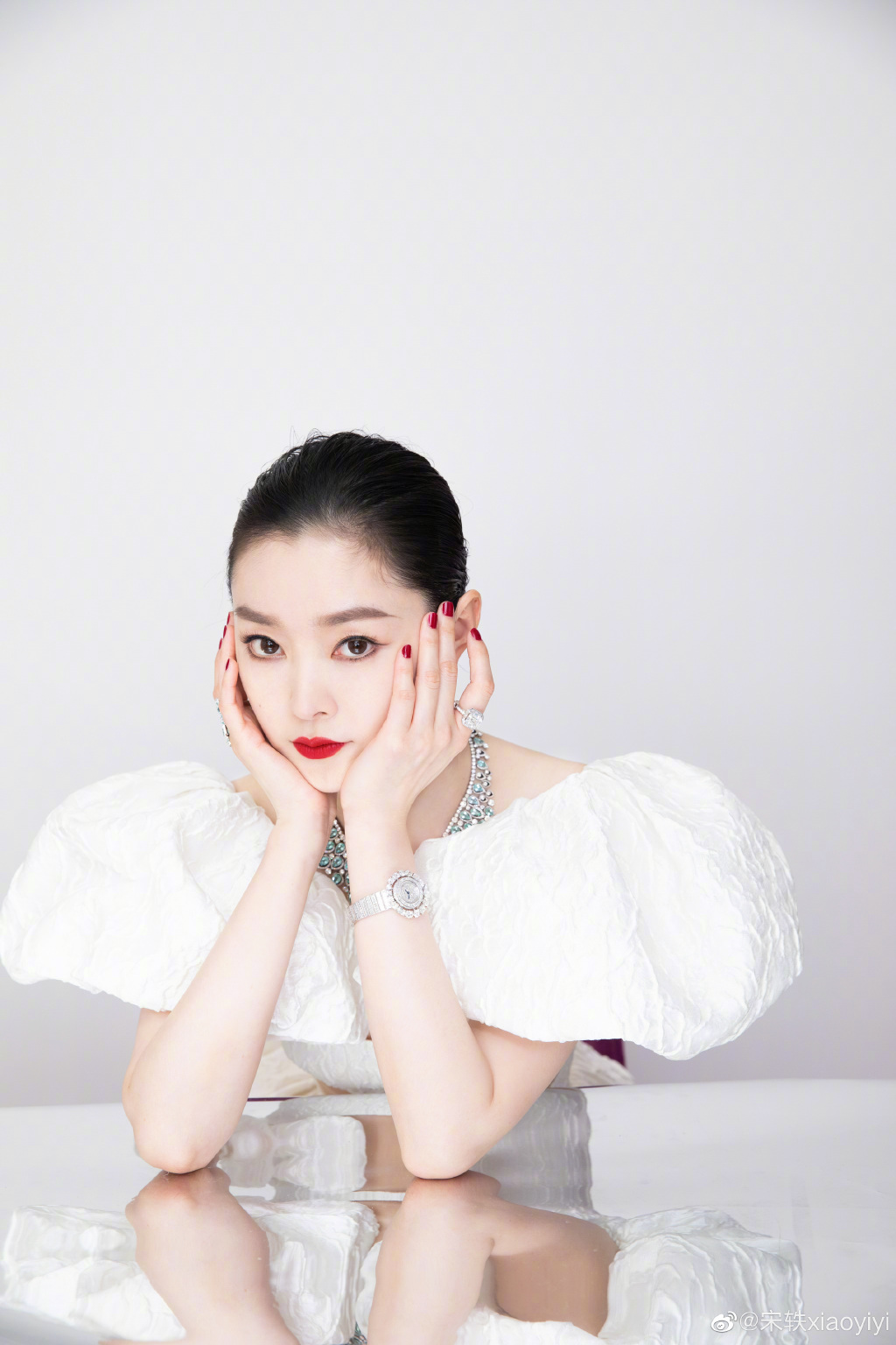 Song Yi sexy photos - iNEWS