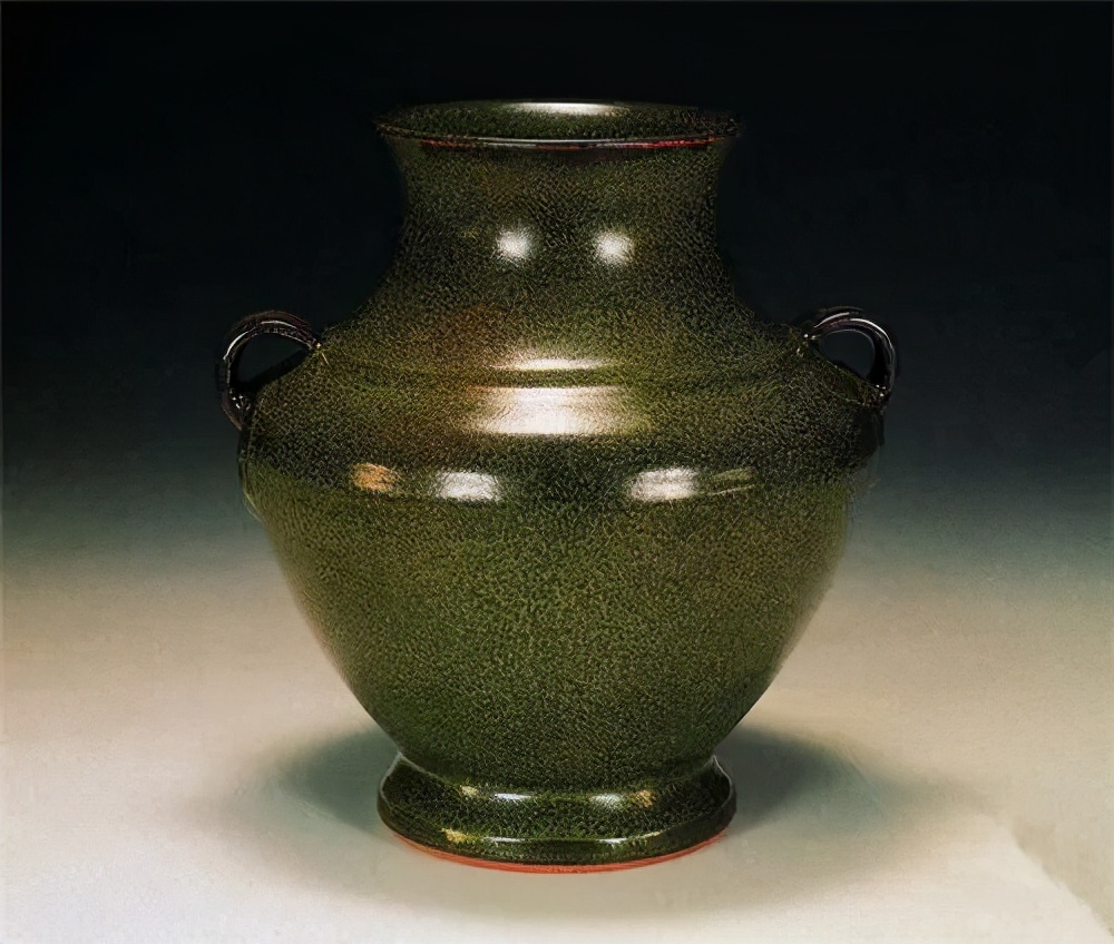 Fake antique porcelain: unique in shape and personality, belonging to ...