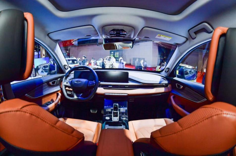 Tiggo 8 PLUS PHEV interior is exposed - iNEWS