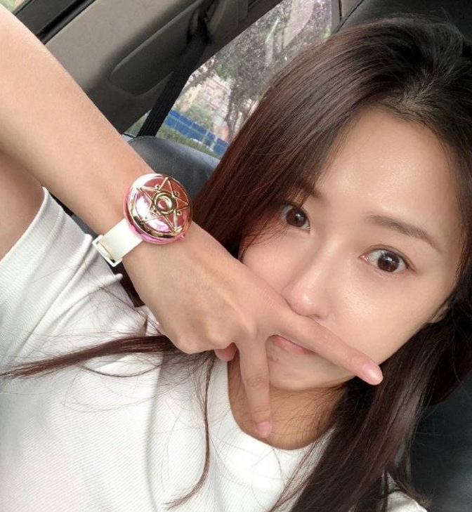 Wang Yanlin announced his love affair, his girlfriend has not been popular since his debut for ...