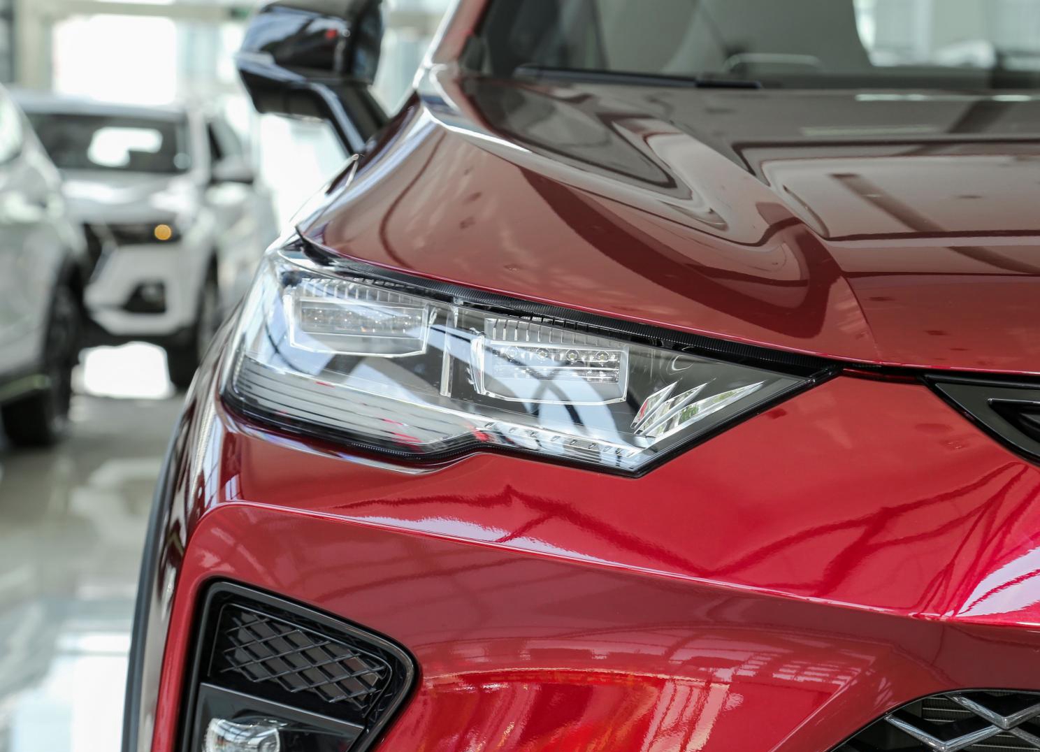 The new coupe SUV, Haval H6S arrives at the store for real shots!The ...