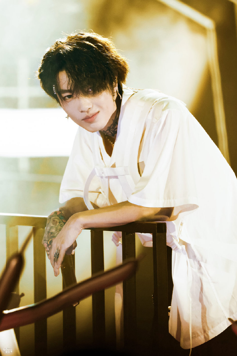 Zhao Keshai and Zhang Jike take a group photo. Congratulations to Zhao ...