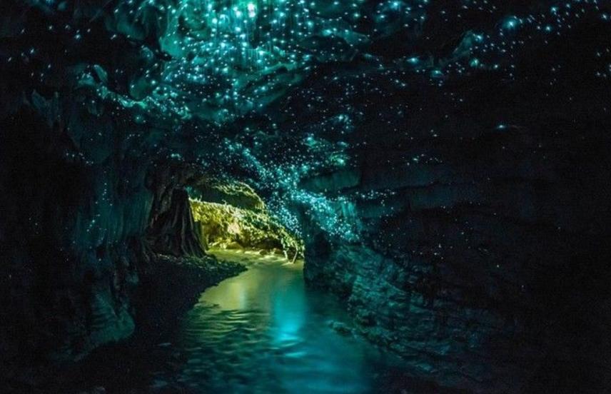 The expedition strayed into the fairy tale world, the mysterious starry ...