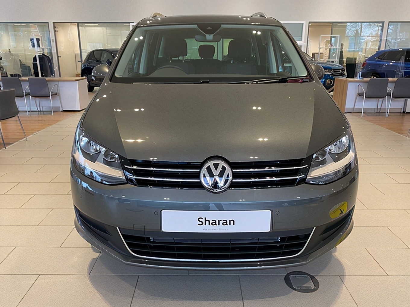 "Family" version of Volkswagen MPV is here, a lap bigger than Touran, 2 ...