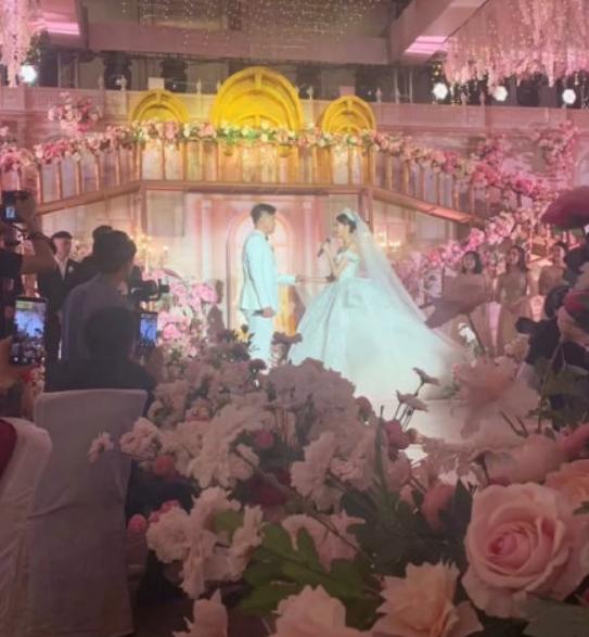 Yan Xuejing's son got married, Pan Changjiang and Li Yugang ...
