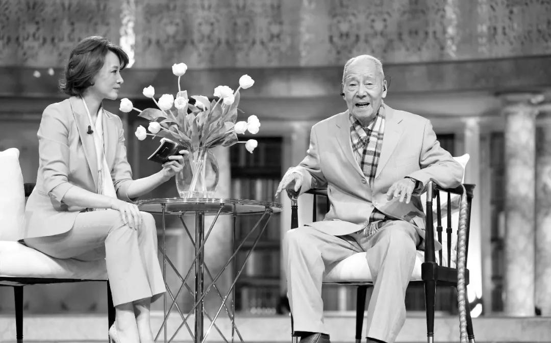 Xu Yuanchong: Wandering in poetry for a lifetime - iNEWS