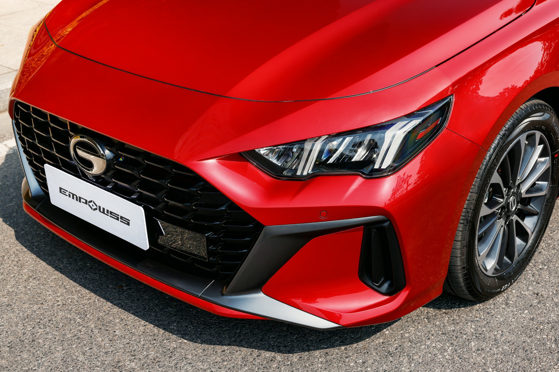 The appearance is sharp and powerful, GAC Trumpchi Shadow Leopard goes ...