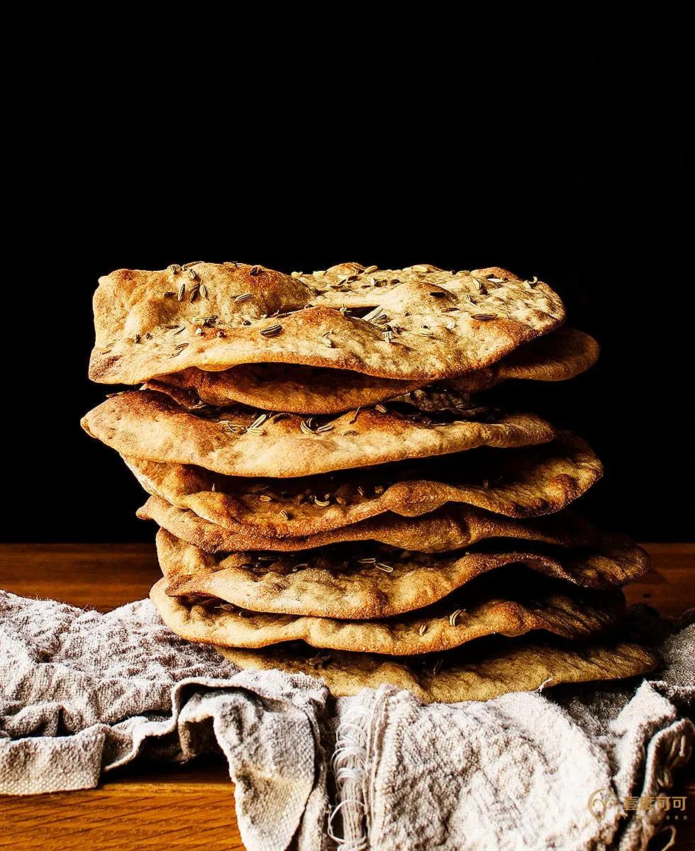 A kind of "crispy flatbread" from Sweden made of crispy Swedish bread ...