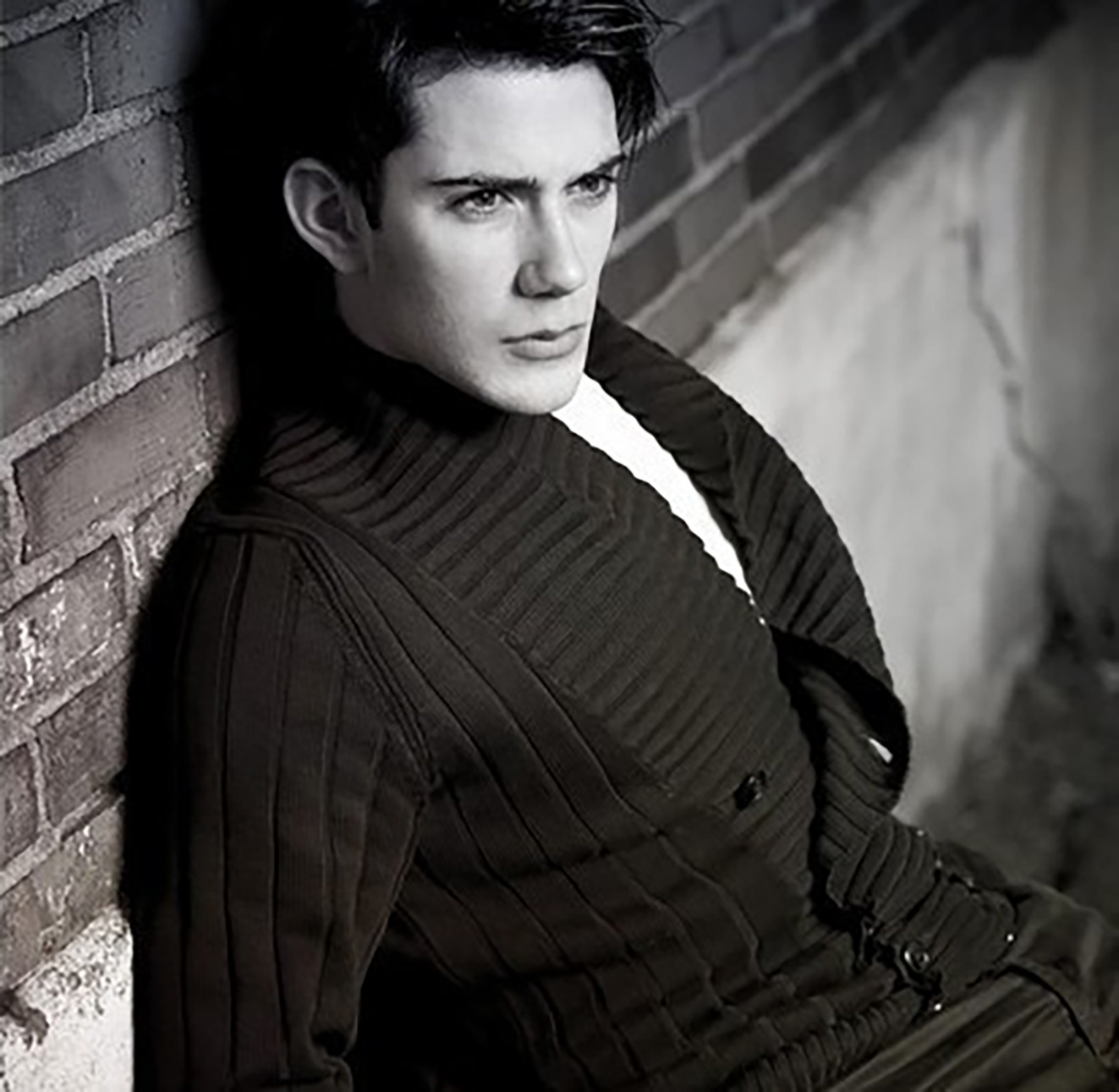 The 28-year-old guy reaped celebrities from all over the world with his ...