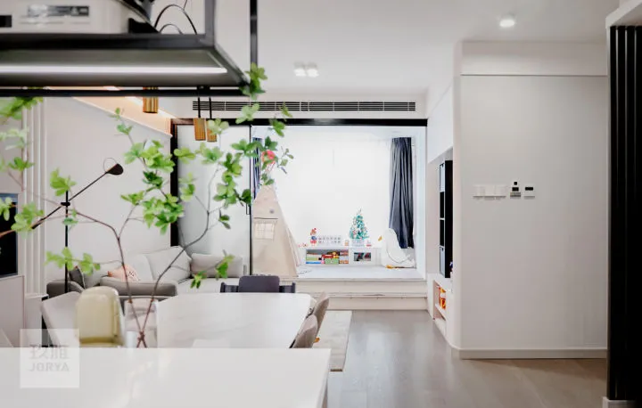 His house is only 78 square meters, but the space is used to the ...