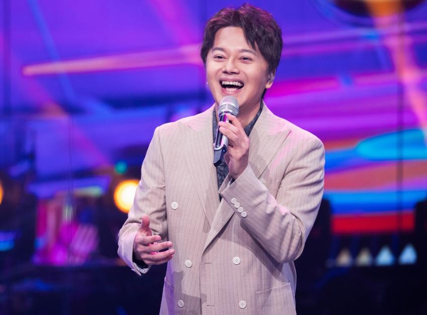 The current situation of well-known singer Ou Deyang. He was heavily in ...