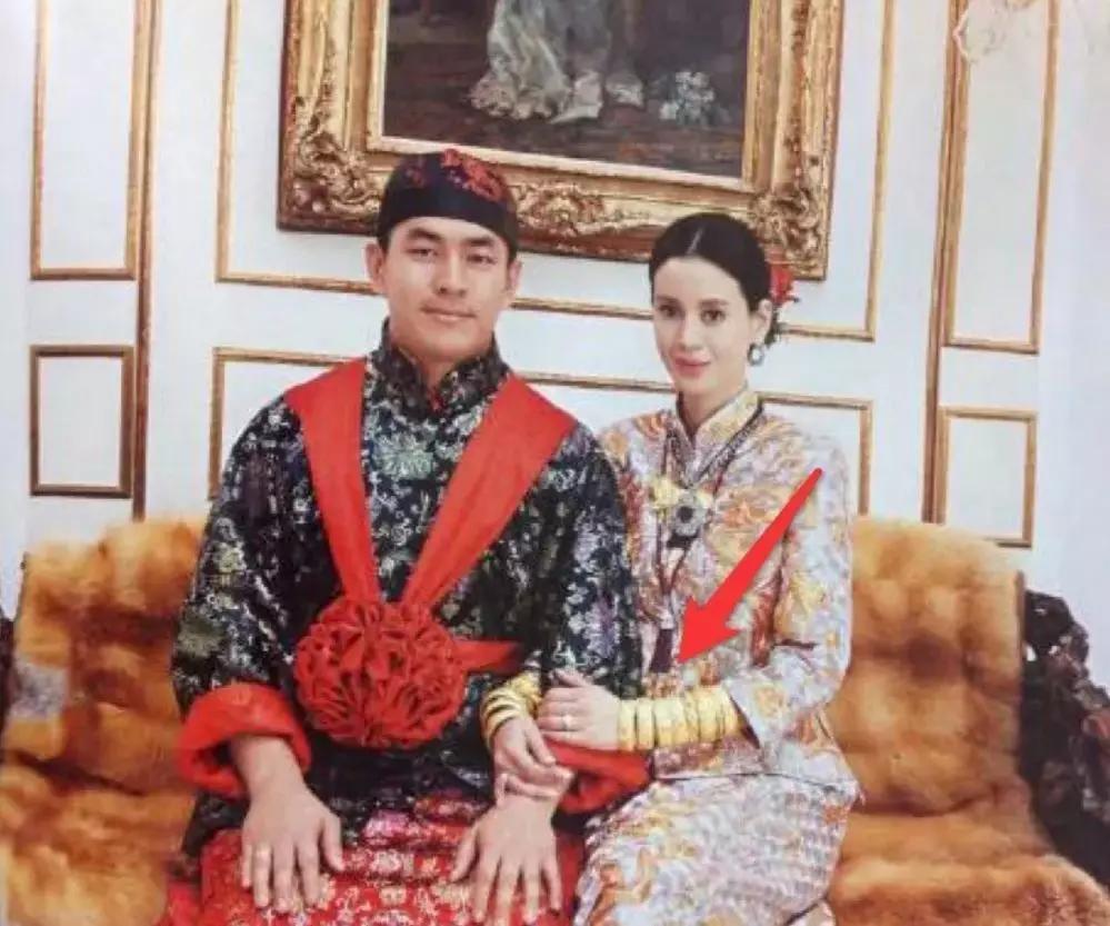 Married into a wealthy family at the age of 24, her husband cheated at ...