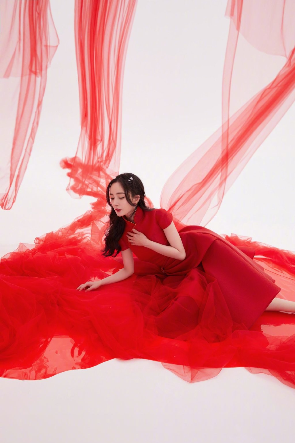Yang Mi is really good, and a red dress is good, seeing this state is ...