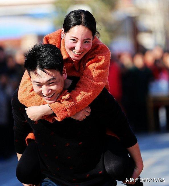 The vitality of the classic "To the Oak" is so tenacious that the ...