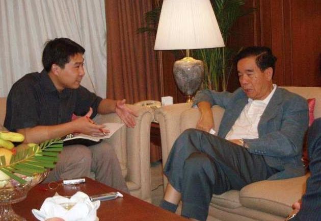 Hong Kong tycoon Zheng Yutong, the backer of Stanley Ho, owns three 500 ...