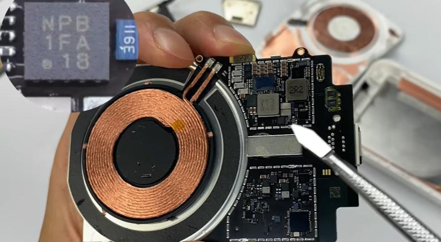 Disassembly of Apple's new MagSafe power bank: two 5.733Wh batteries ...