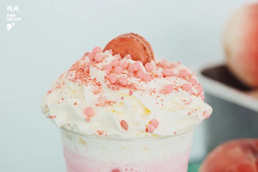 The ARTEASG that is waiting in line to drink has a new product - iNEWS