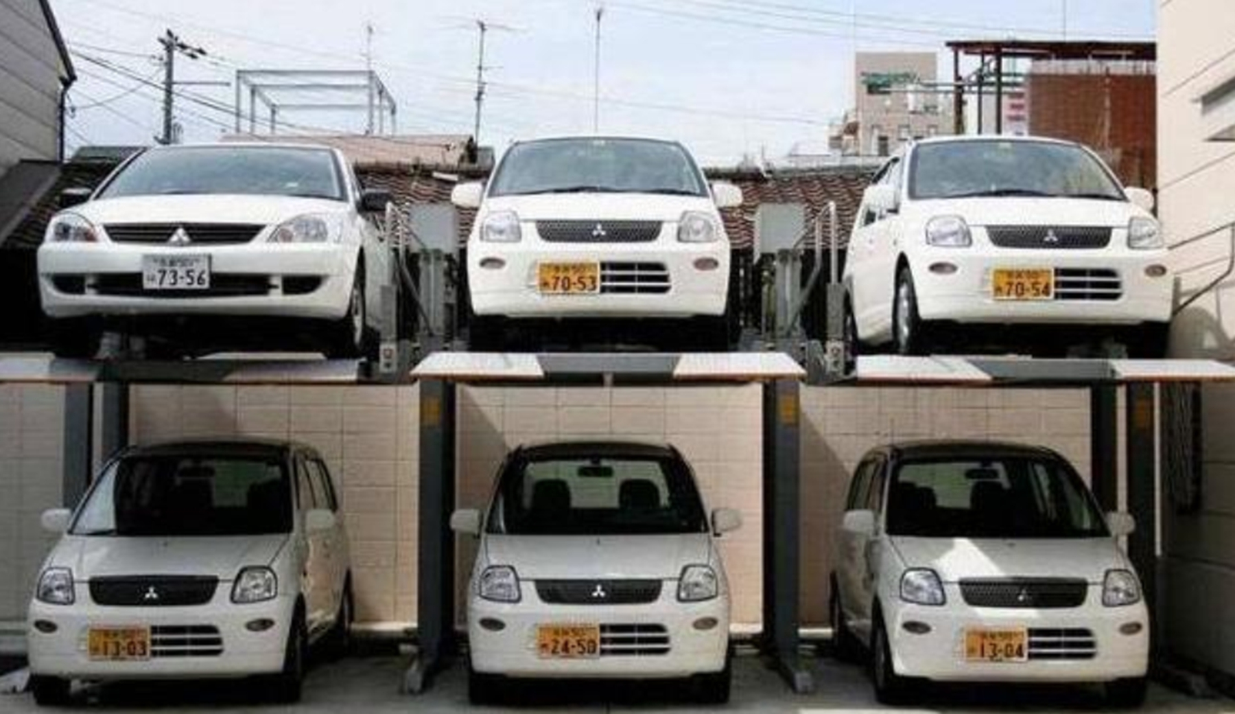 I have to accept the parking space in Japan, 2 square meters can park ...