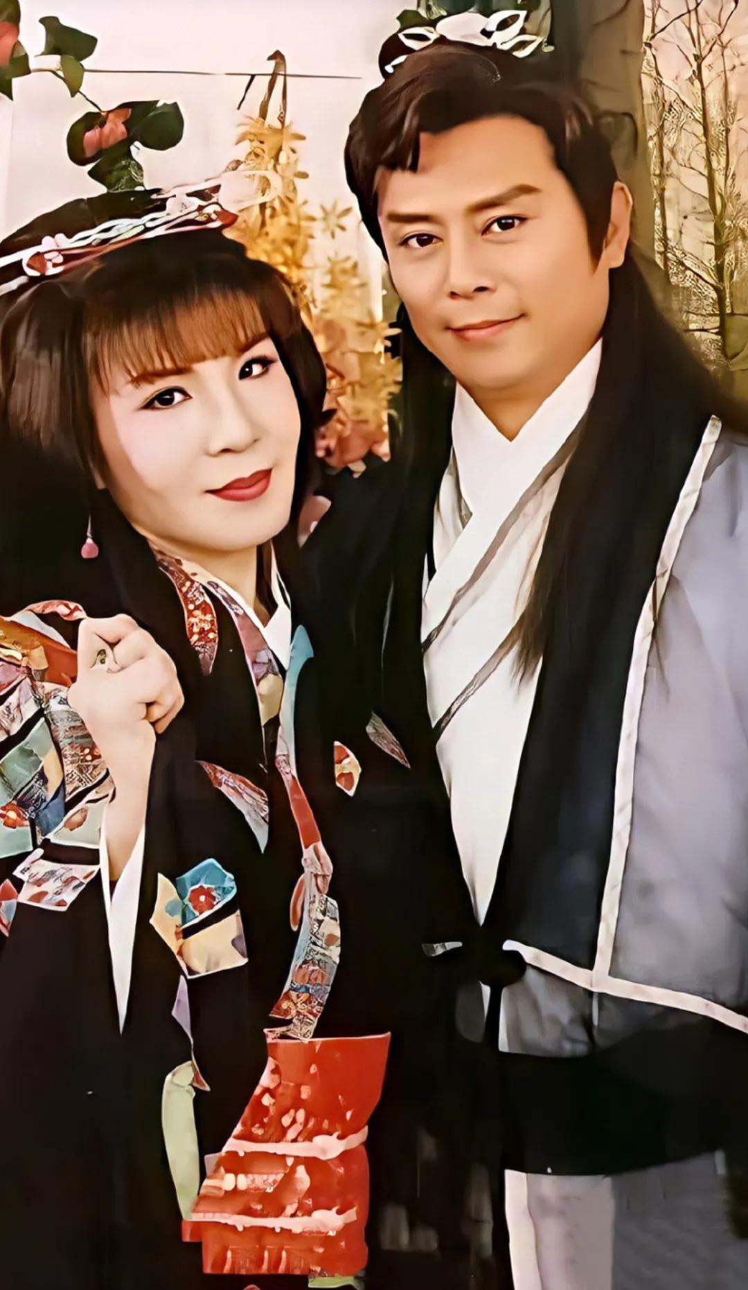 To commemorate the ancient dragon filming "No Hate at the West Gate ...