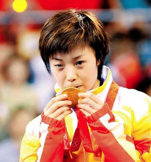 The only double slam in the world table tennis, playing and crying ...