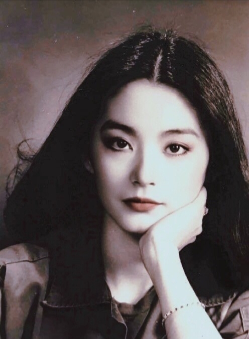 Hong Kong Style Beauty Collection (3): Brigitte Lin - iNEWS
