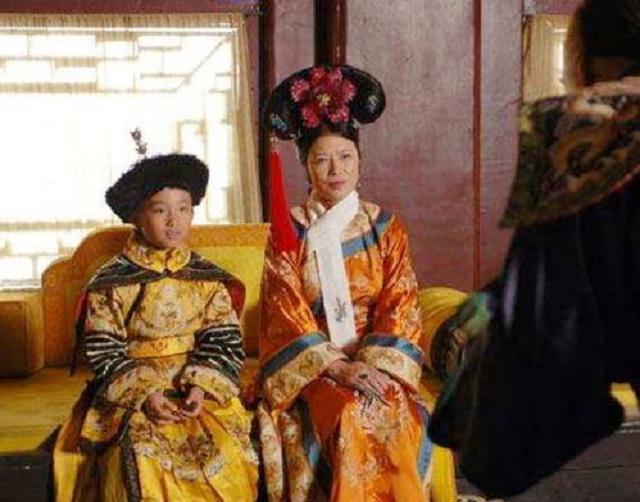 Why did Emperor Tongzhi die at the age of 19?Absolutely absurd, it is a ...