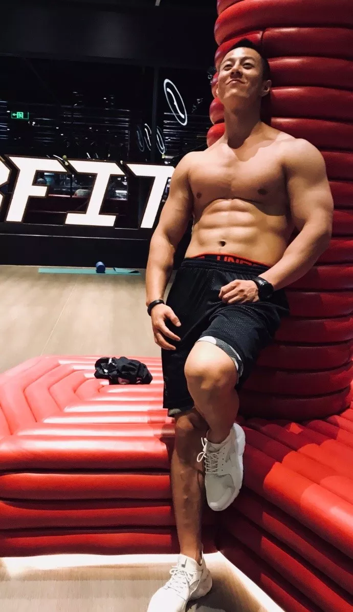 "Edison Edison" was born with sturdy tendon meat, such a bold body, male and female - iNEWS