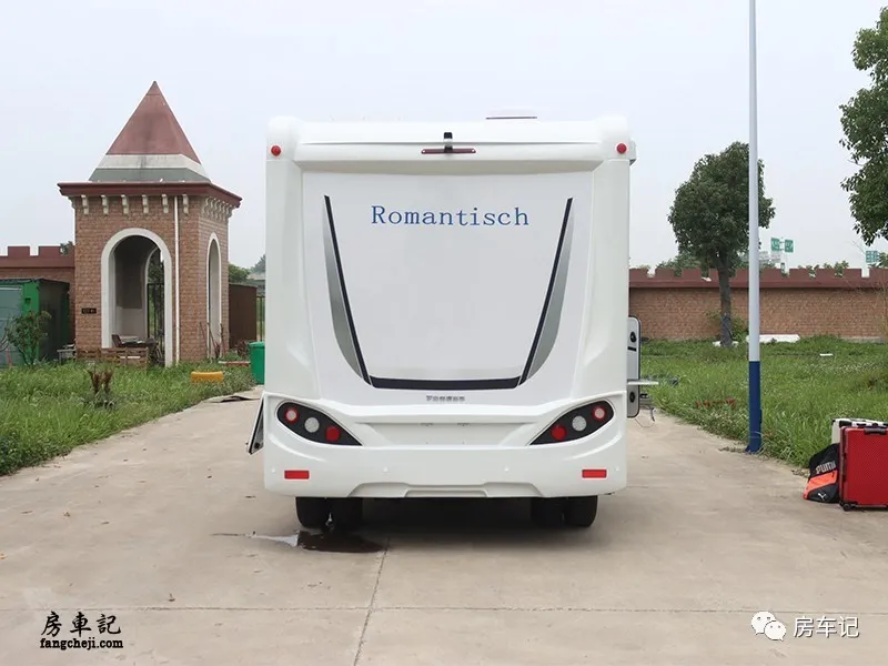 The considerate European style RV will give you a mobile home!Real shot ...