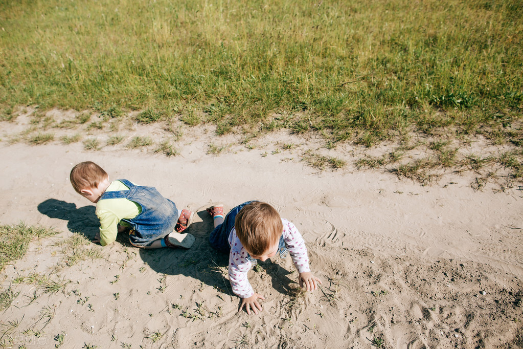 Addicted as soon as you play, little babies addicted to playing with ...