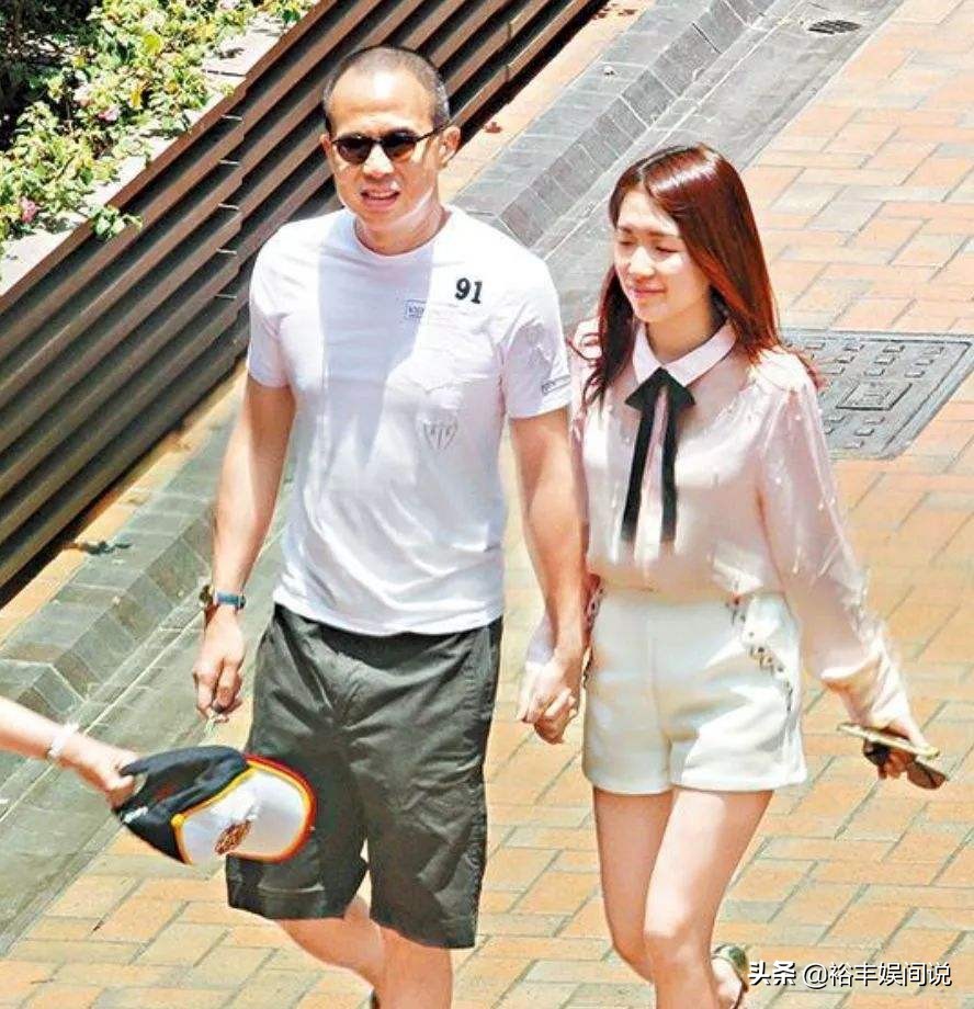 Li Zezhen officially entered the entertainment circle, the first female ...