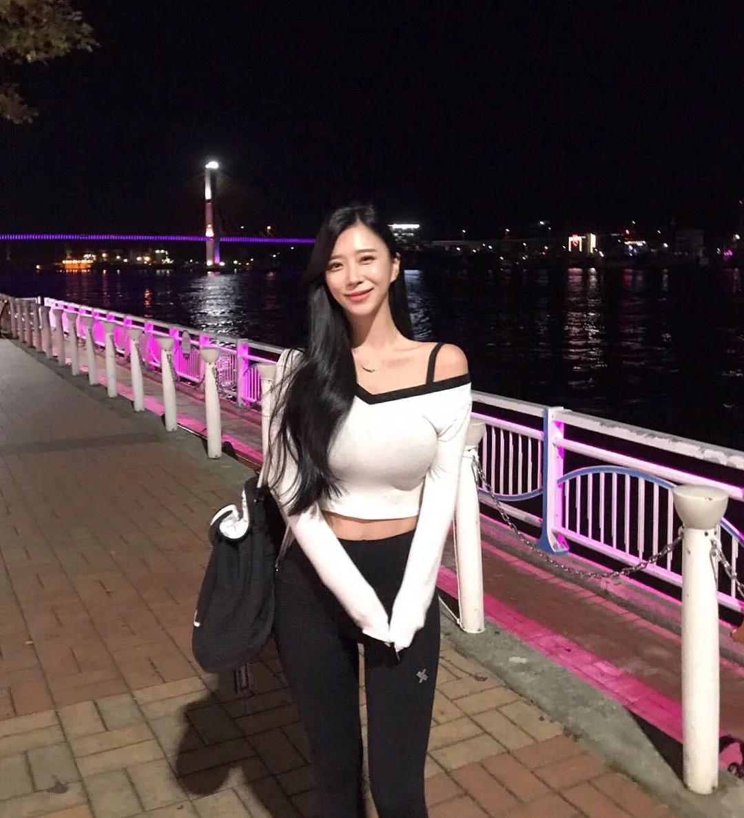 Korean beauty model Lloveeely, beautiful people and beautiful scenery ...