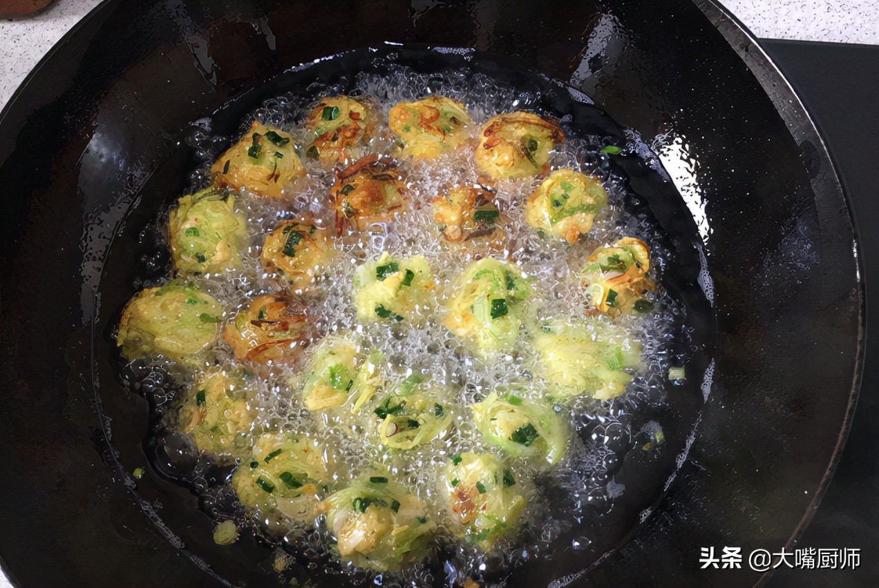 Fried radish balls, it's not right to put flour and starch, change to 2 ...