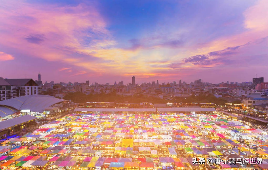 Remember the colorful Ratchada train night market?Some say it will be ...