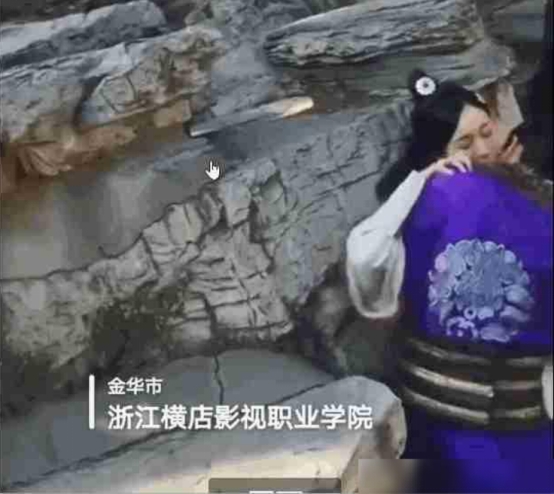 Revealing the difficult kiss scene in Hengdian, the actress was so ...
