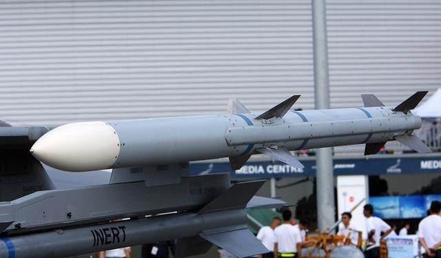 Comparison of Meteor Missile and AIM120D - iNEWS